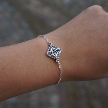 Aztec armband – Wander Garden